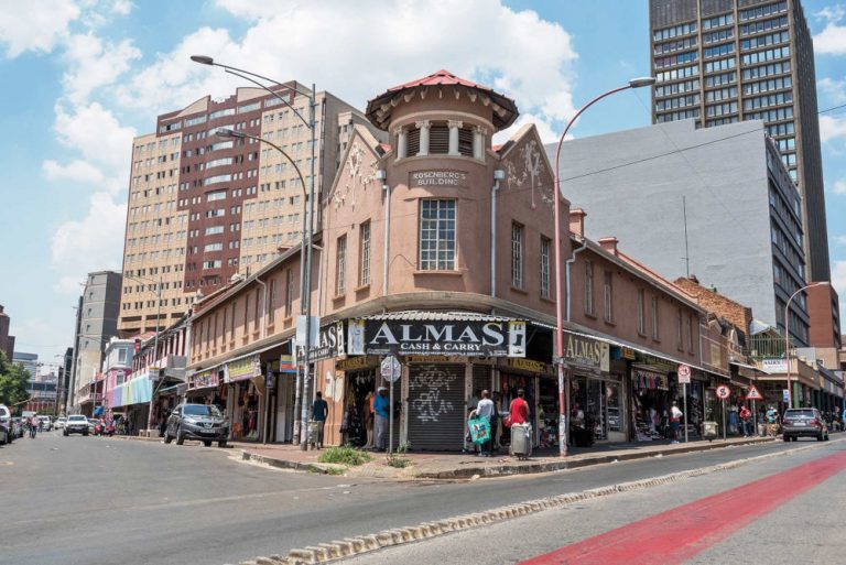 A chronicle of the city’s expansion—photographs from the new book ...